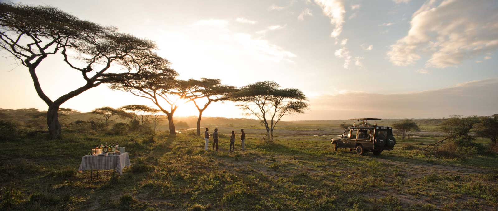 Locations: Winning Safari Sundowners | Sun Safaris Travel Blog