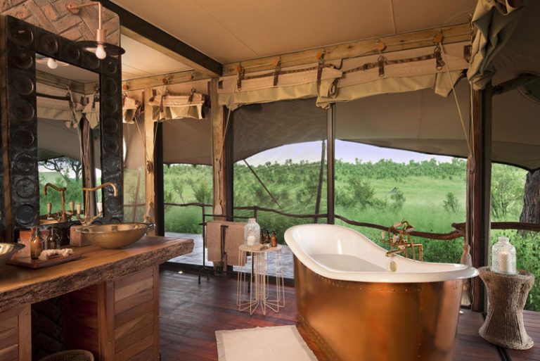7 Luxurious Outdoor Safari Bathrooms with Wilderness Views | Sun ...