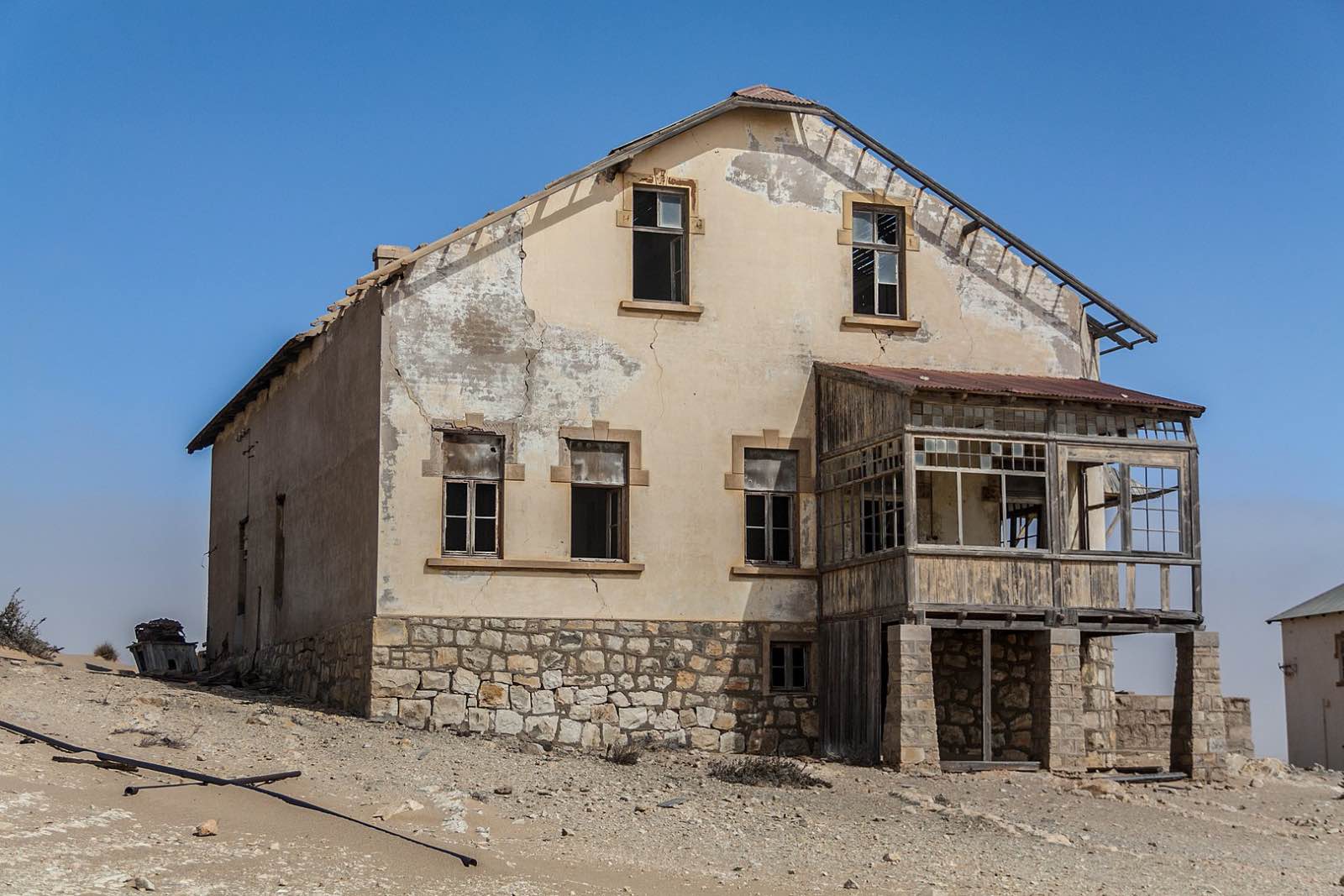 Namibia's alluring diamond-mining ghost town, Kolmanskop | Sun Safaris ...